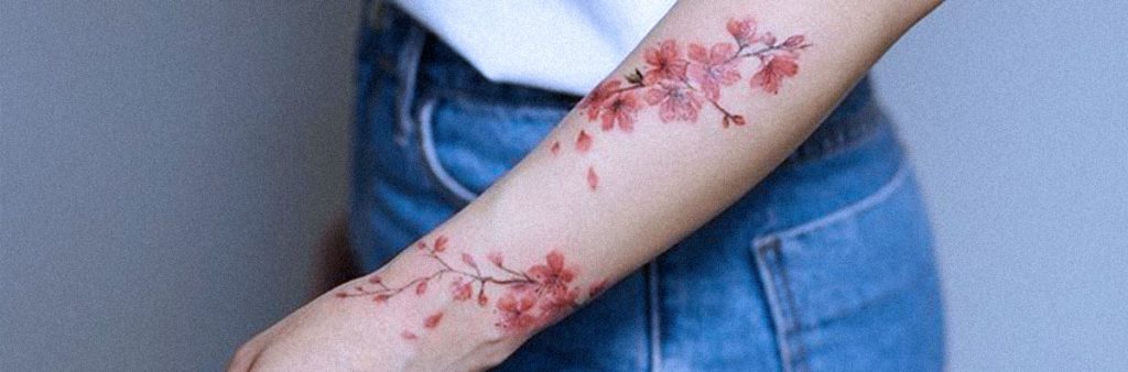 Tatuaje Flor de loto ¿Qué significa? Ideas para tatuarte [2023]