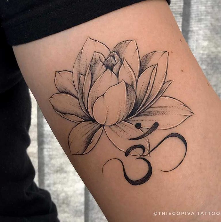 Tatuaje Flor de loto ¿Qué significa? Ideas para tatuarte [2023]